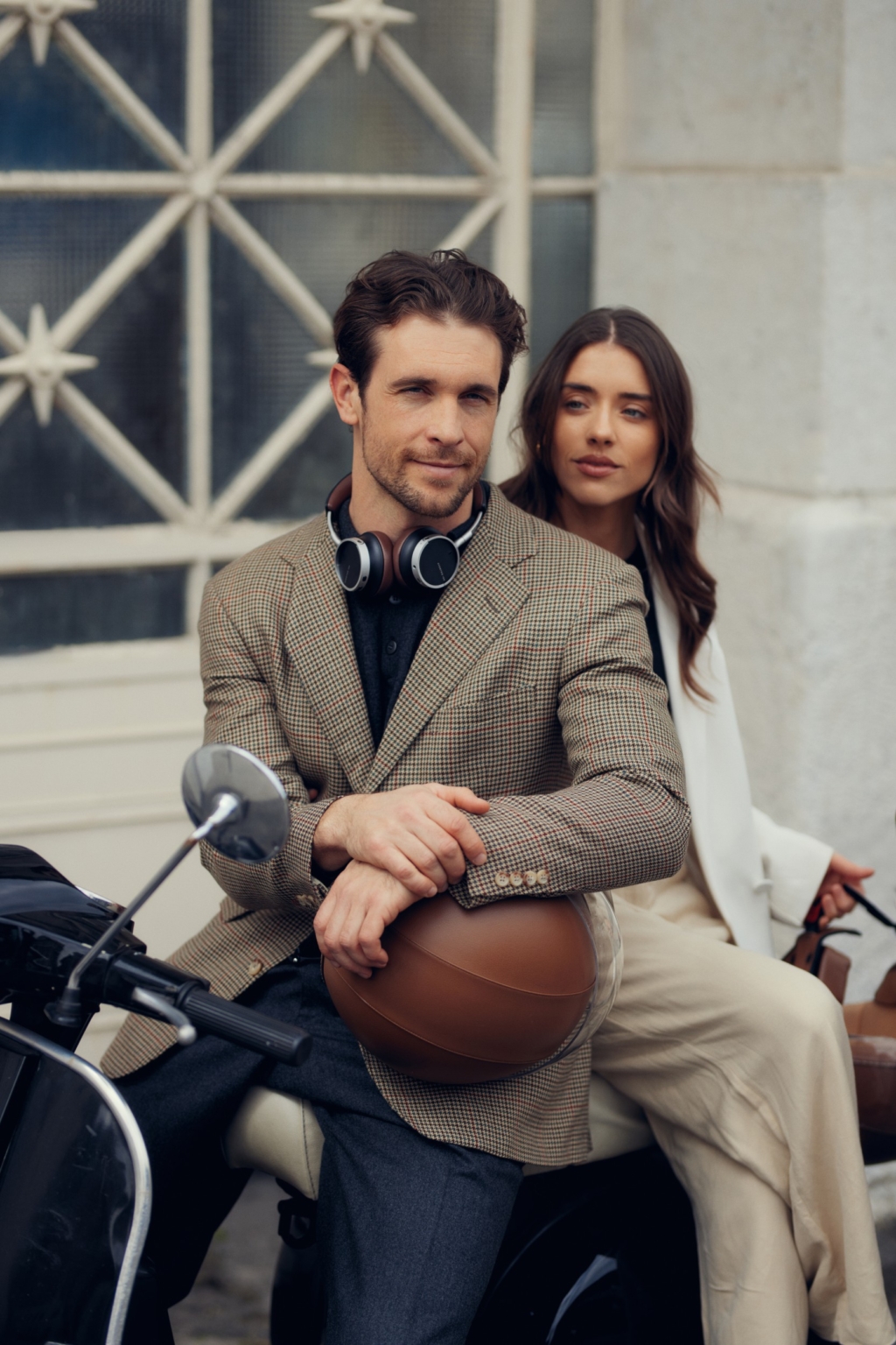Quiet Luxury: AVENTHO 100 – The Sound of Understatement | beyerdynamic Blog